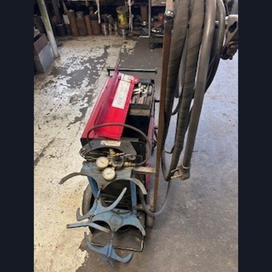 Lincoln Power MIG 300 Welder