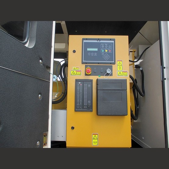 Caterpillar Diesel Generator Supplier Worldwide | Used CAT 600 kW ...