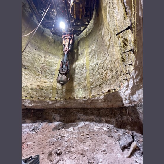 Joy VSM-14 Vertical Shaft Mucker