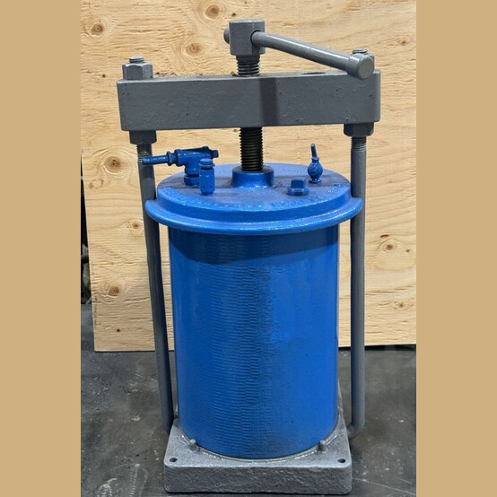 Denver 8in Lab Pressure Filters