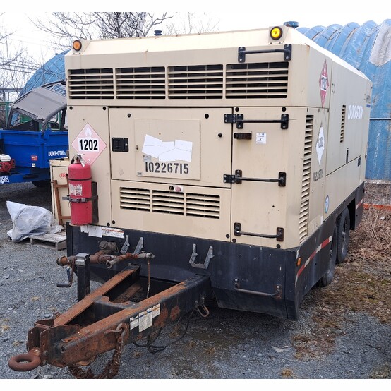 Doosan 915 CFM Portable Air Compressor