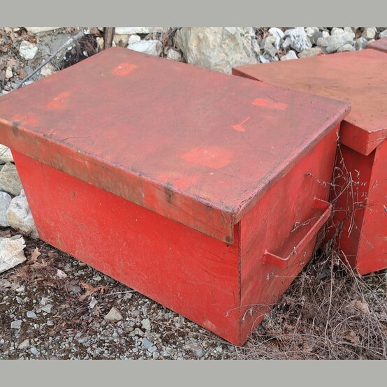 48in x 30in x 30in Day Box