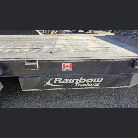 22ft Rainbow Trailers 6518M Trailer
