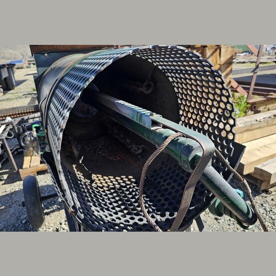 18.5in Dia. x 34in Long Gold Trommel