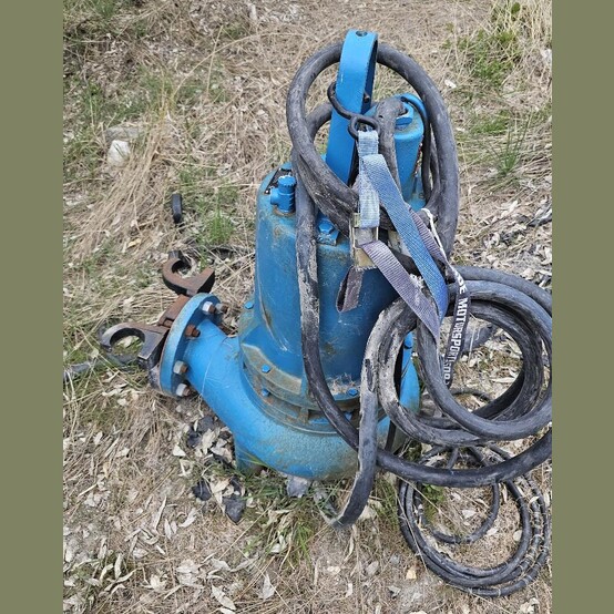 4in Barnes 4SE7524L Submersible Sewage Ejector Pump