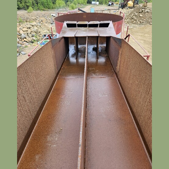 8ft Wide x 22ft Long 4-Way Distribution Sluice