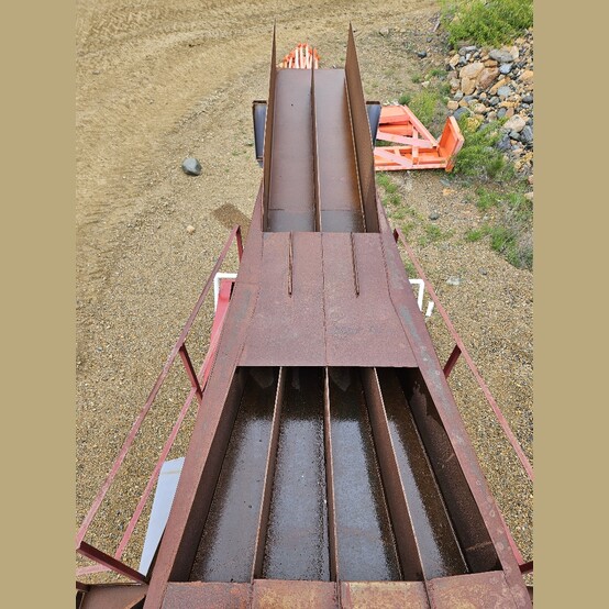 8ft Wide x 22ft Long 4-Way Distribution Sluice