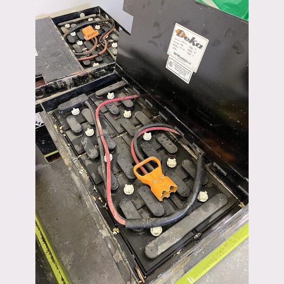 Deka Locomotive Batteries