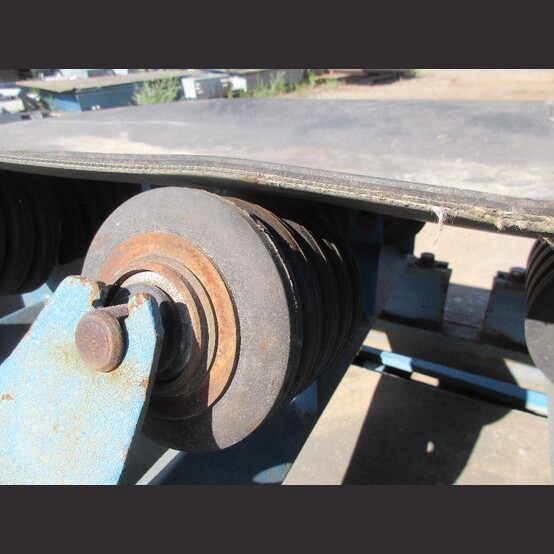 20in Wide x 69in Long Feed Conveyor