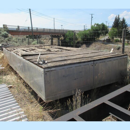 Aluminum Float with Wood Deck