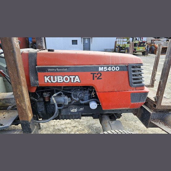 Kubota M5400 Utility Special Tractor