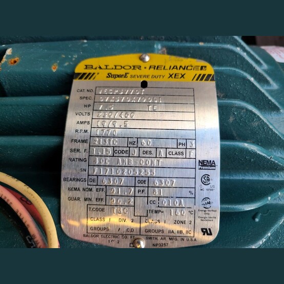 2,200 Gallon SS Jacketed Pressure Mix Tank with 7.5HP Agitator