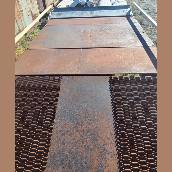 Loading Dock Vehicle Ramp