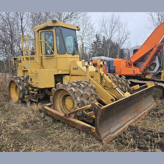 CAT 815B Soil Compactor