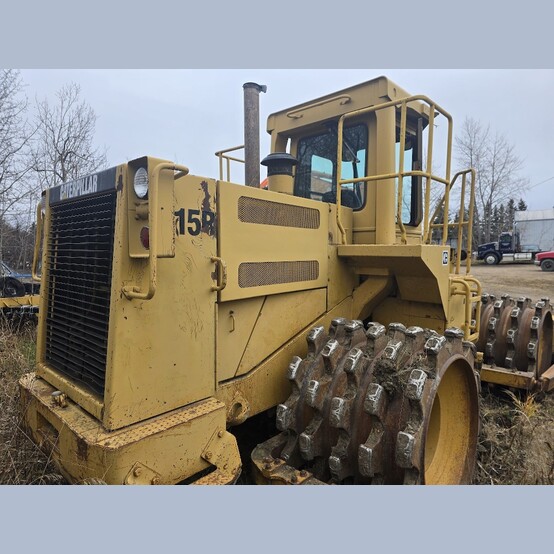 CAT 815B Soil Compactor