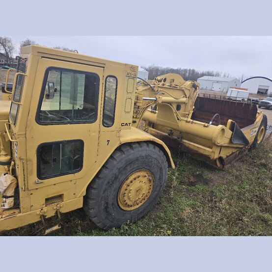 CAT 621B Motor Scraper