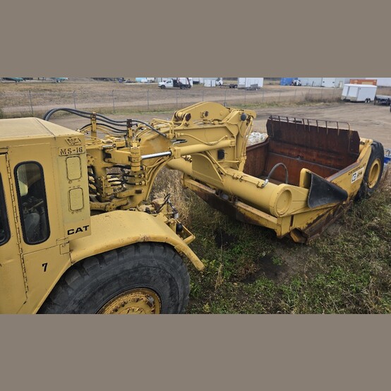 CAT 621B Motor Scraper