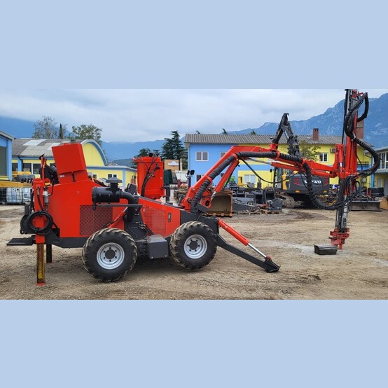 Sandvik DC302R Rock Drill