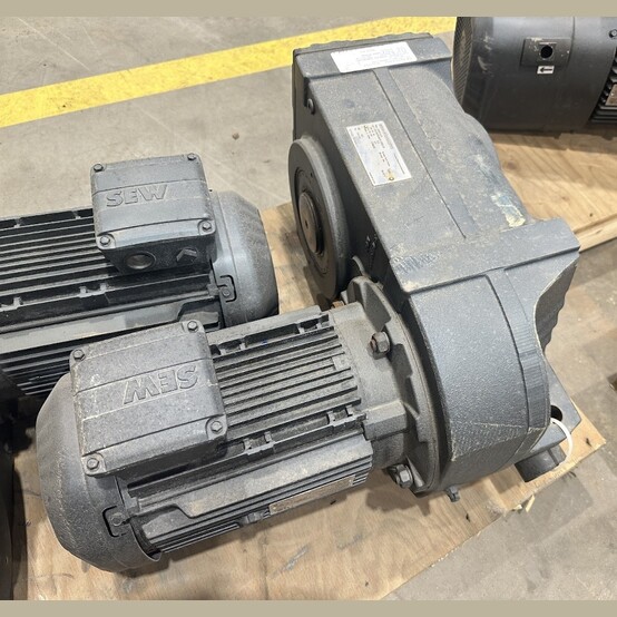 SEW-Eurodrive FA87/A/G Gearmotor