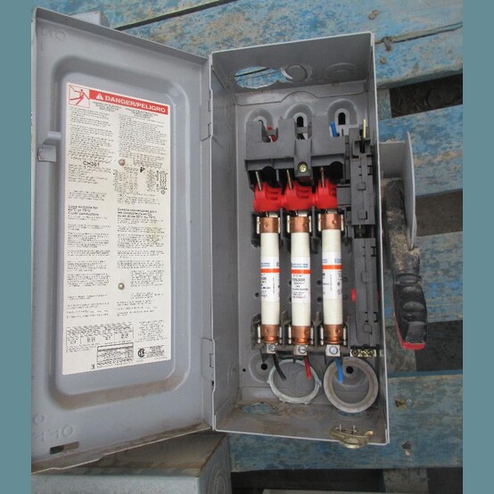 30A Square D Fusible Disconnect