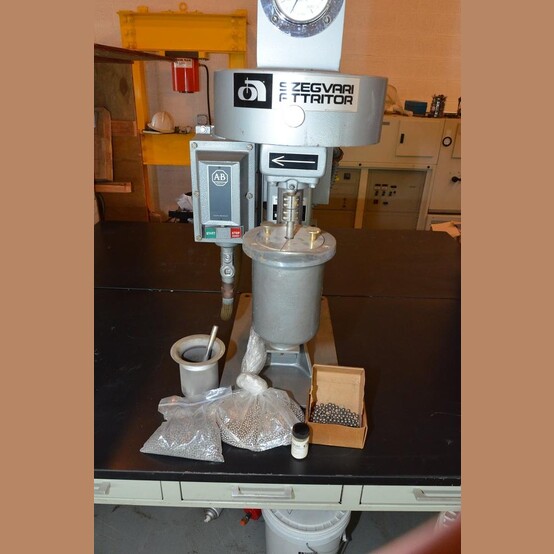 Szegvari Laboratory Attritor Mill