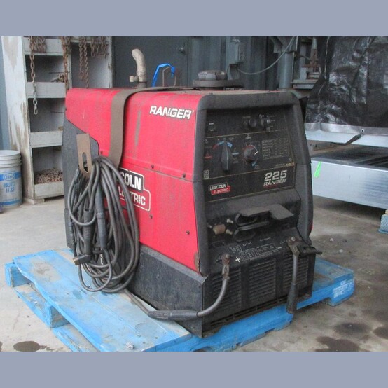 Lincoln Ranger 225 Welder