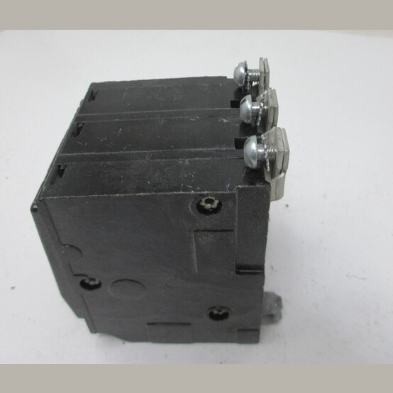 Square D 15 Amp Bolt-On QOB Breaker