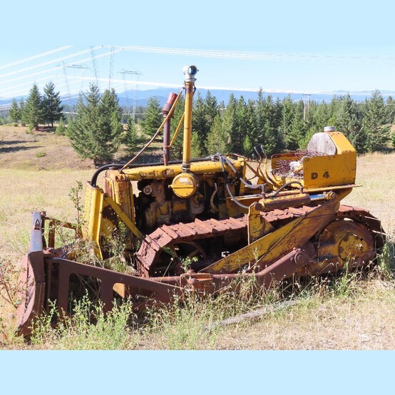 CAT D4 Dozer