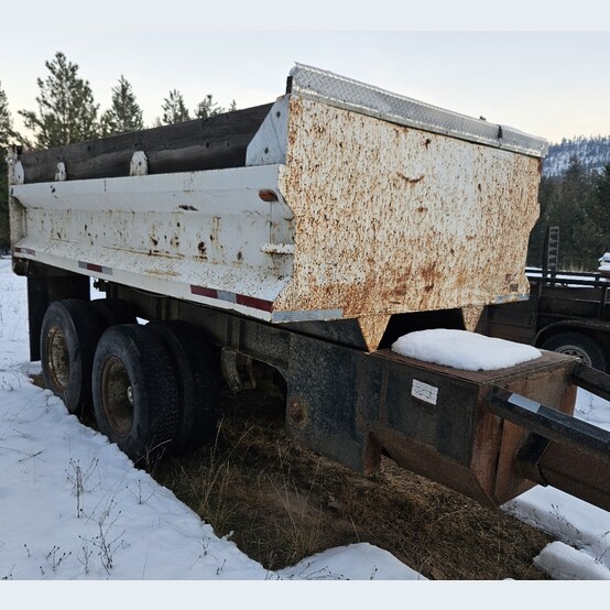 Pup Dump Trailer