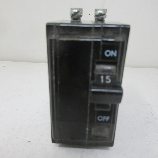 Square D QOB 15 Amp Breaker