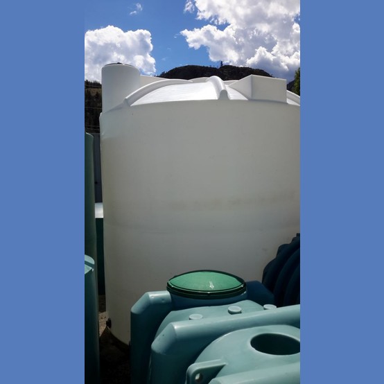 Vertical 5,600 Gallon Polyethylene Tank For Sale | Vertical Poly Tank ...