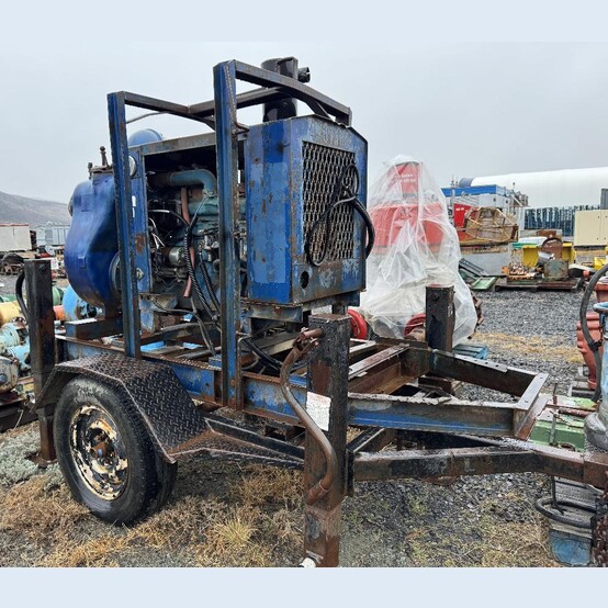 Gorman Rupp 6in Portable Self-Priming Trash Pump with John Deere Diesel ...