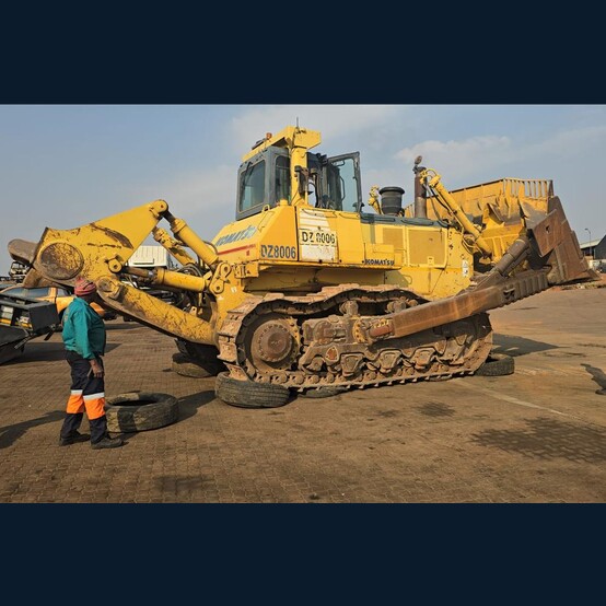 2011 Komatsu D375-6 Dozer