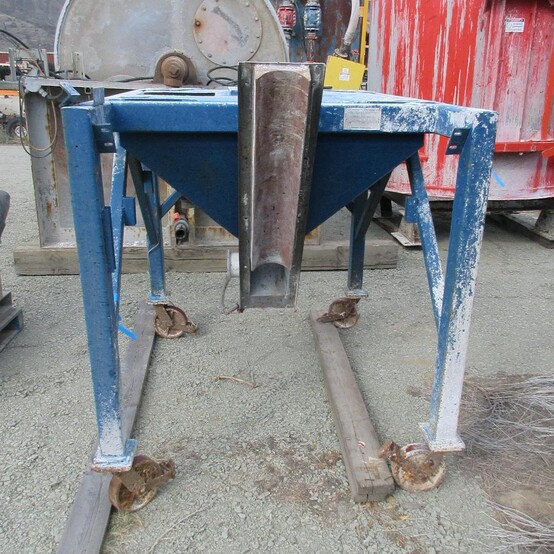 B.W. Sinclair CON3 Feed Hopper