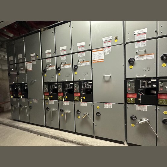 Square D 600 Amp HVL/cc Switchgear