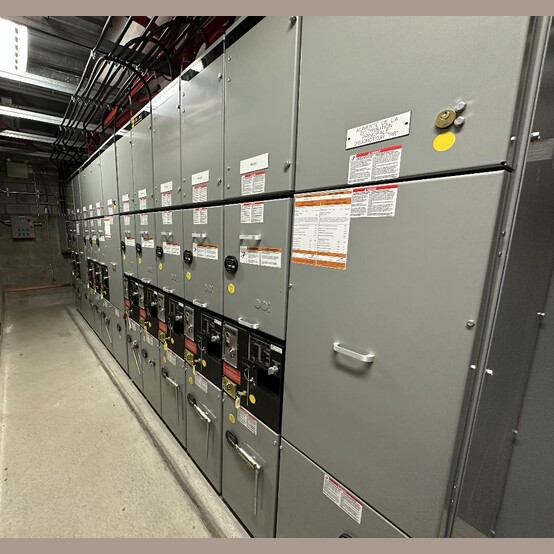 Square D 600 Amp HVL/cc Switchgear