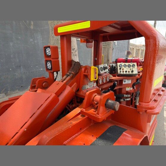 Joy LT-270 1.5-Yard Scooptram