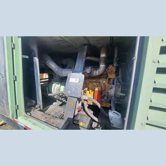 Compresor de Aire Portátil Sullair 900H del 2011