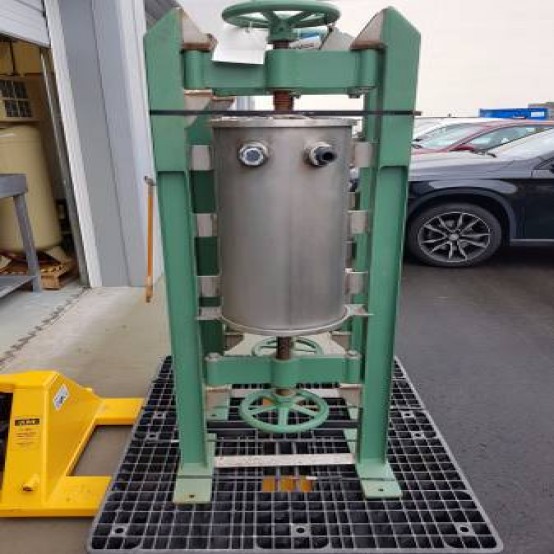 Quinn Process 12 in. Laboratory Batch Pressure Filter for sale | used ...