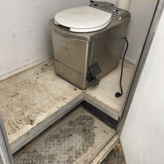 Interstate Enclosed Trailer Supplier | Used Interstate 16.5 ft ...