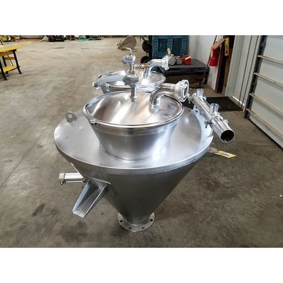 Savona Equipment Sells 250 Cubic Foot Hopper Receiving