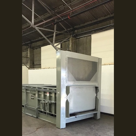 Savona Equipment Supplies 1998 Marathon 4 Yard Pre-Crusher Compactor