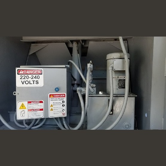 Savona Equipment Supplies Marathon 6 Yard Vertical Compactor