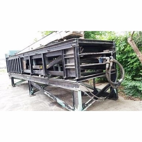 Savona Equipment Supplies HEIL 10 Yard Transfer Compactor