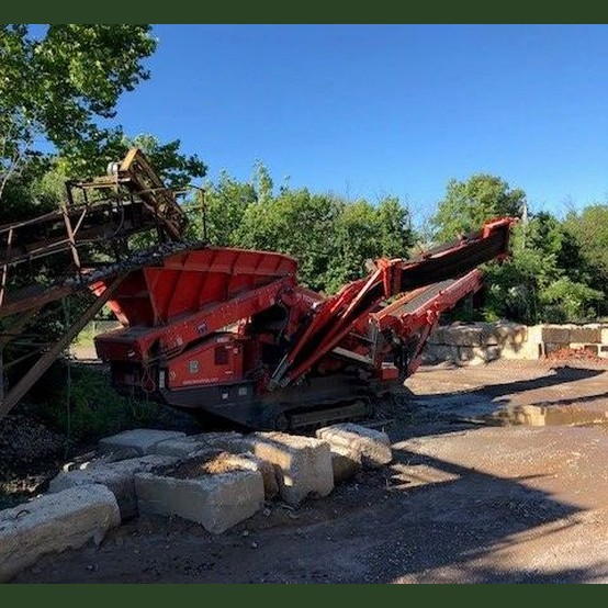 Savona Equipment Sells 2015 Terex Finlay 863 Mobile Screen Plant