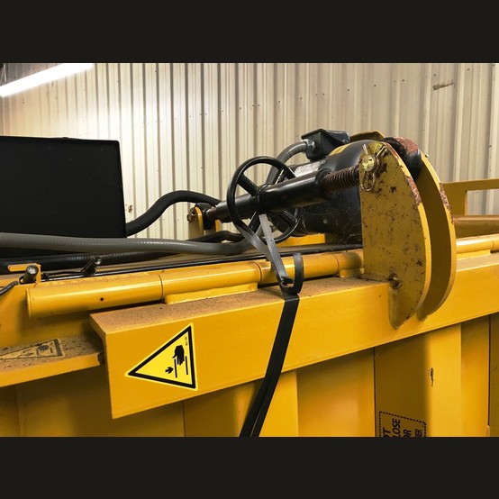 2017 Harmony 60in Vertical Baler