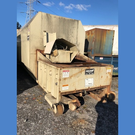 Marathon 35 yard Self Contained Compactors