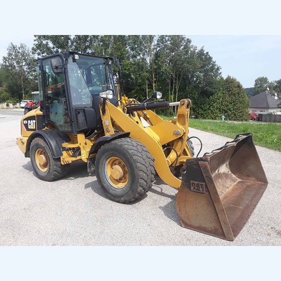 CAT 907H Wheel Loader