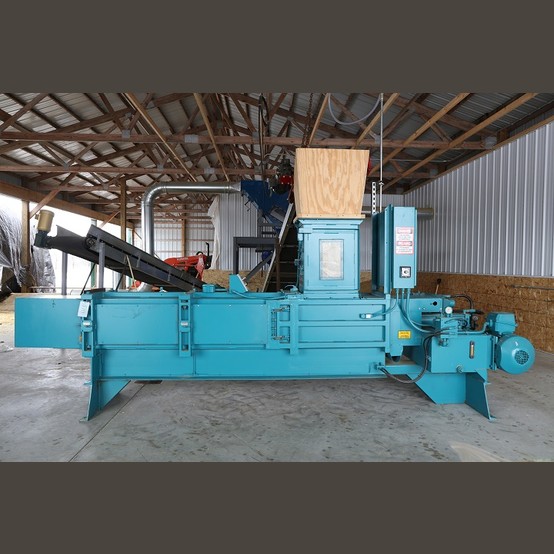 Maren Sawdust Bag Baler