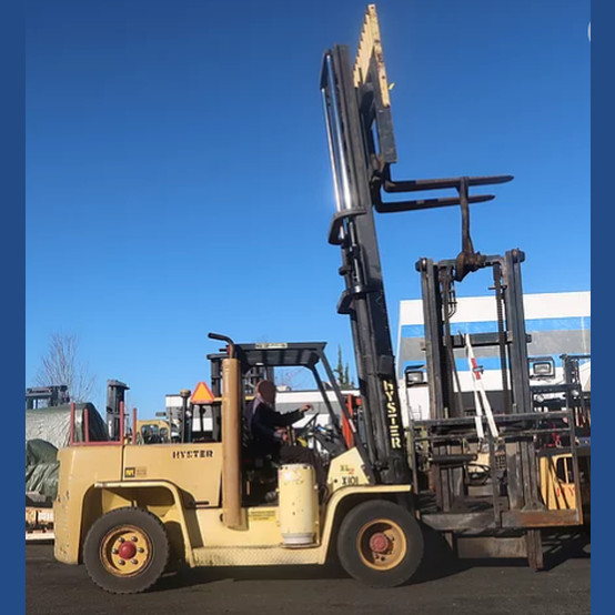 Hyster 15,000 lbs Forklift